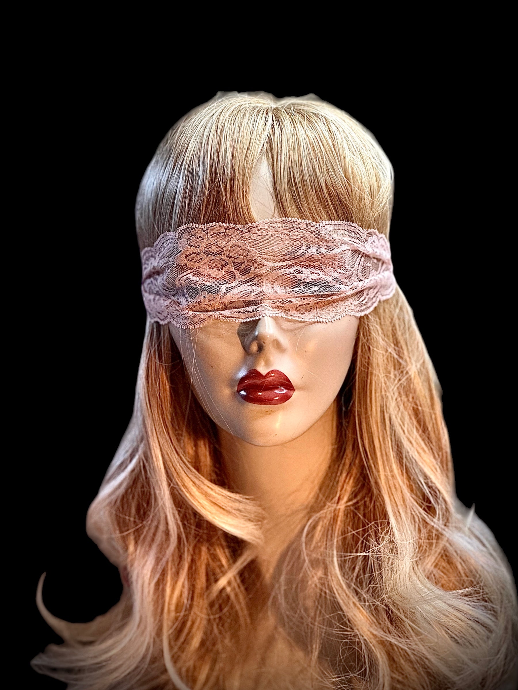 Amber Lace – Scrunchiecuffs